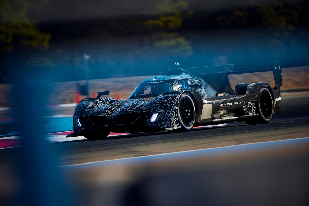 BMW reveals tweaked LMDh car for 2026 WEC, IMSA campaigns