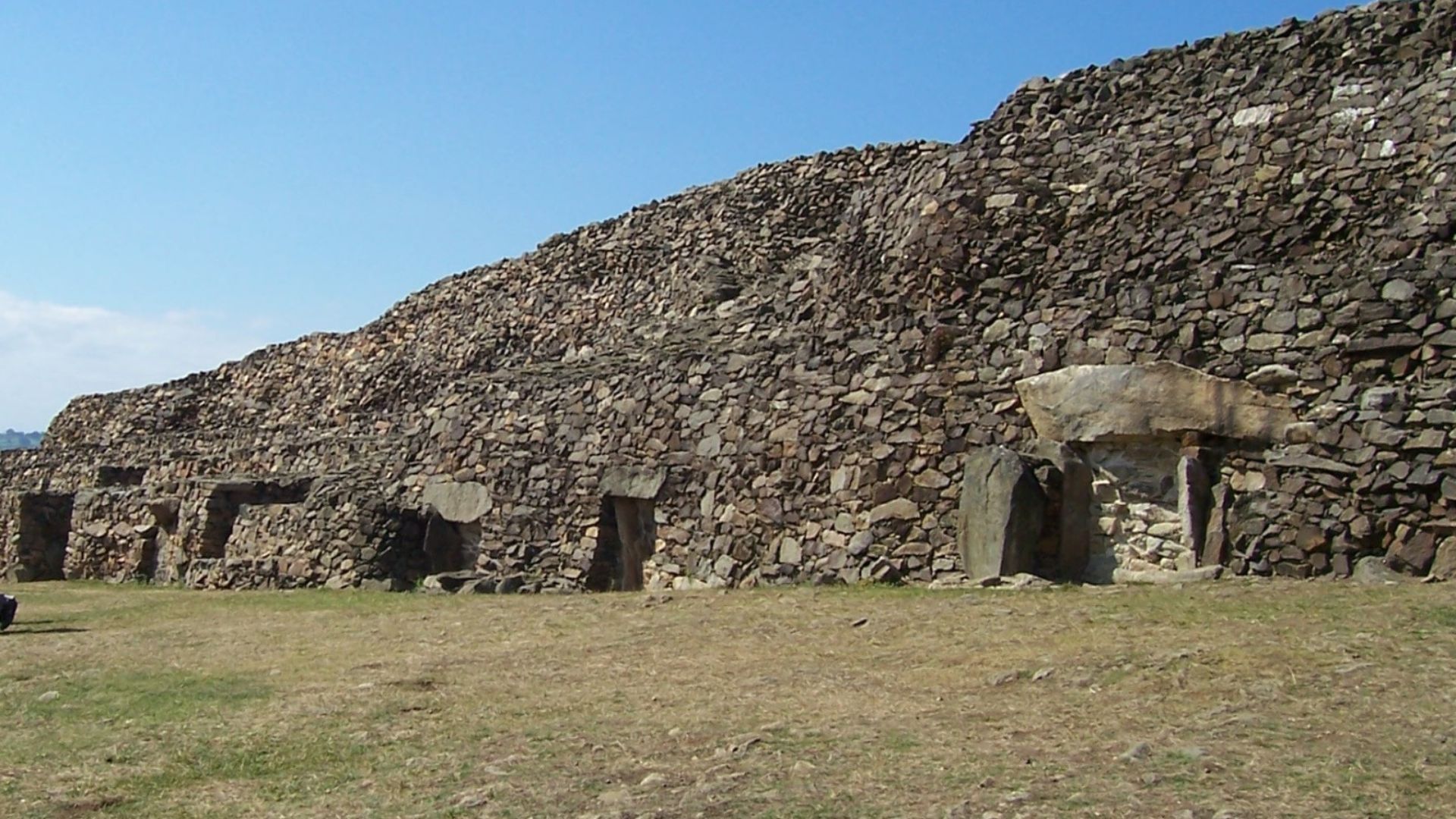 The 20 Oldest Monuments Found Around the World