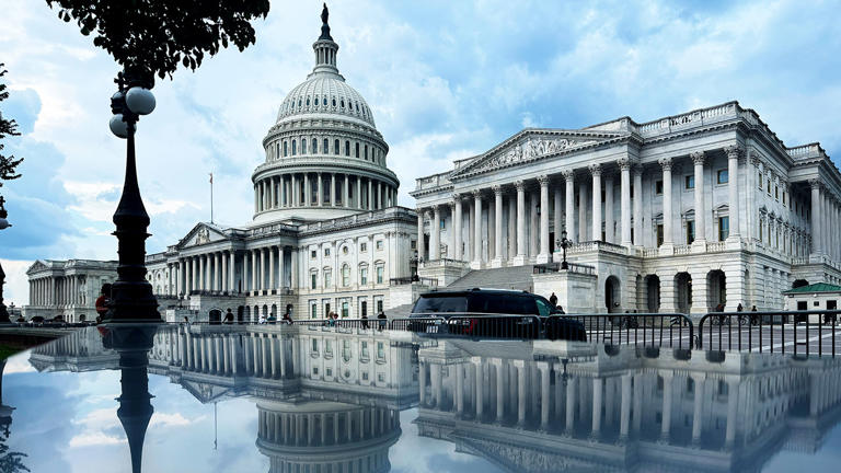 US national debt breaches $39 trillion milestone for first time amid ...