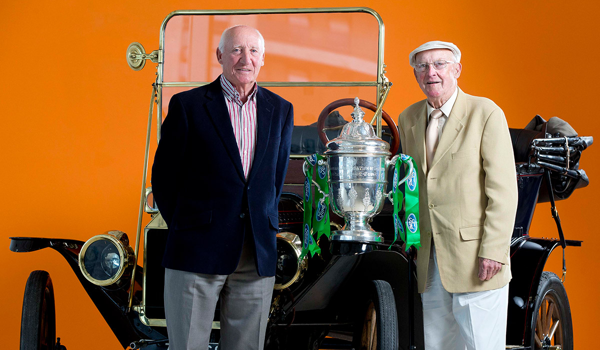 Shamrock Rovers lead tributes after club legend passes away at 90