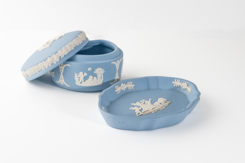 13 Jasperware Colors That Boost Rarity and Resale Value