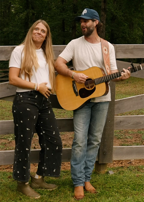 Country singer Thomas Rhett and wife Lauren share baby news in very ...