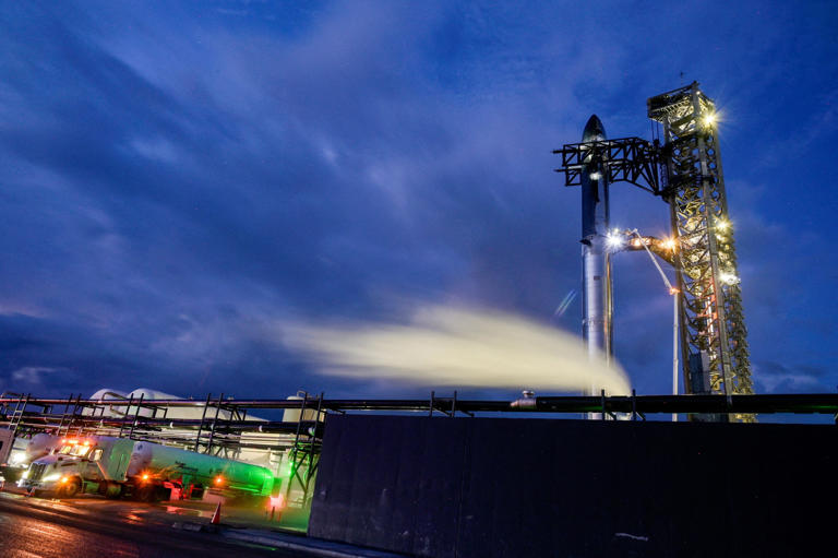 SpaceX scrubs Starship launch for 2nd time. Here's why, and when ...