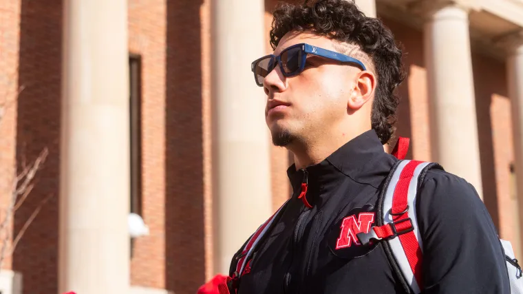 CFB fans roast Dylan Raiola after Patrick Mahomes' Oregon bet goes viral