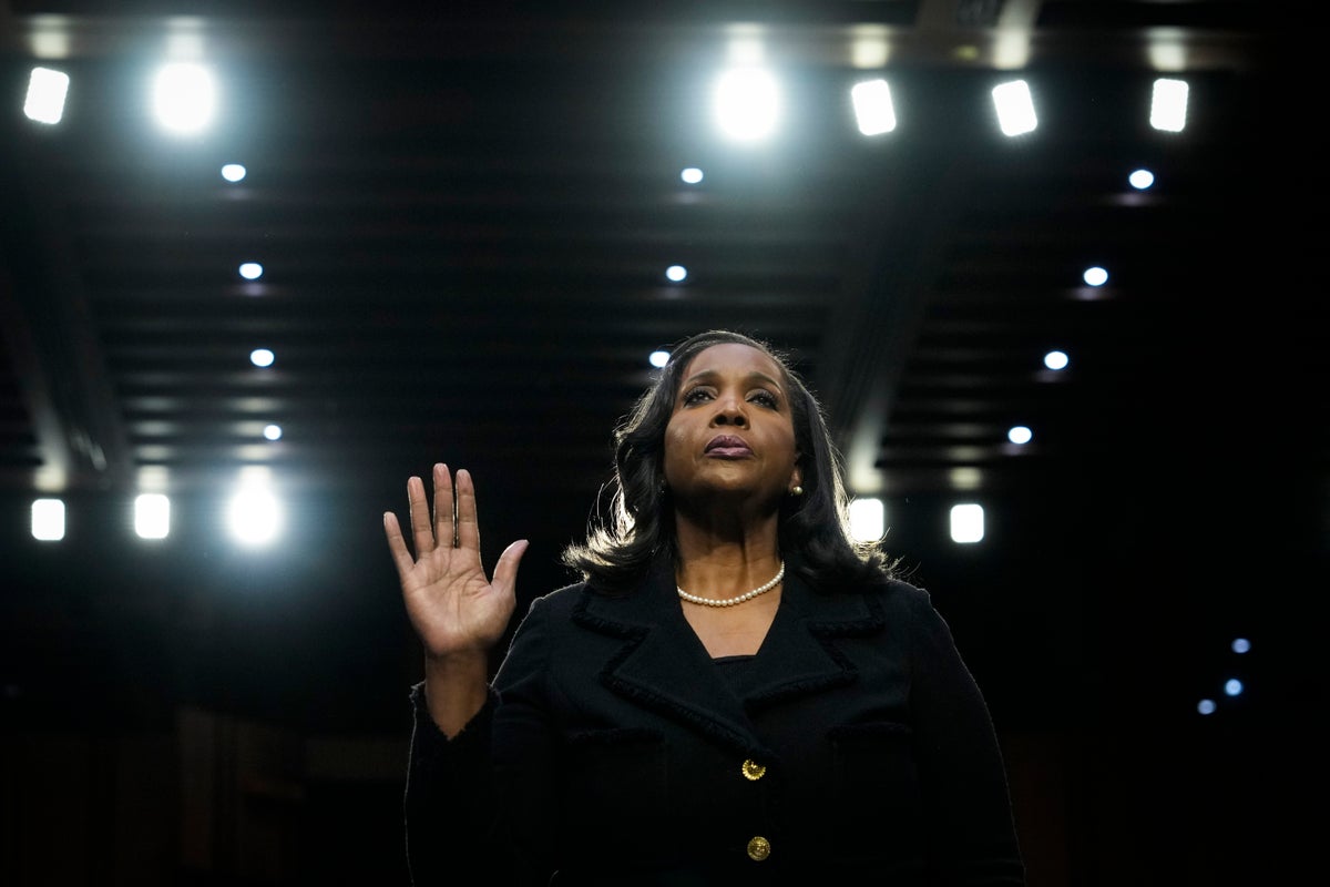 Who is Lisa Cook and can Trump actually fire the Fed governor he ...