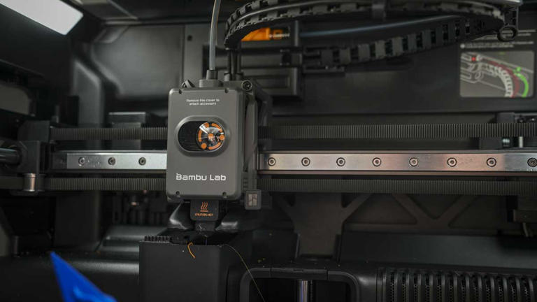 I tested Bambu Lab's latest 3D printer - and the H2S single nozzle ...