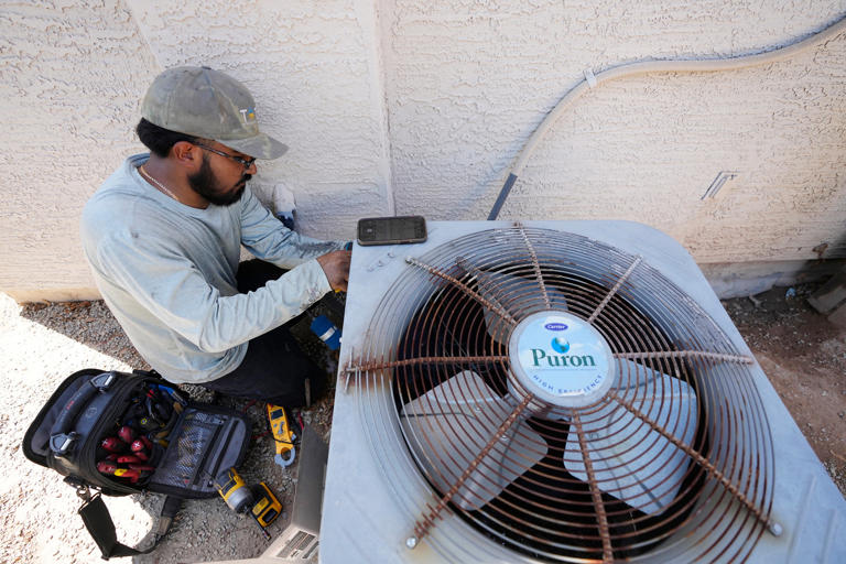 Should you keep air conditioning turned on all day to save money?