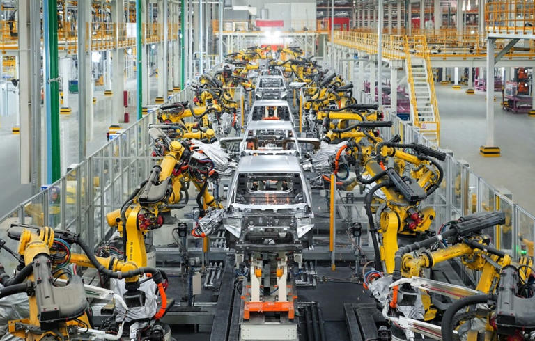 Voitures électriques : BYD confirme le calendrier de sa première usine ...