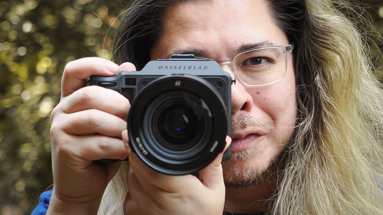US$7,000 Hasselblad camera tops major Japanese retailer’s mirrorless sales list – what gives?