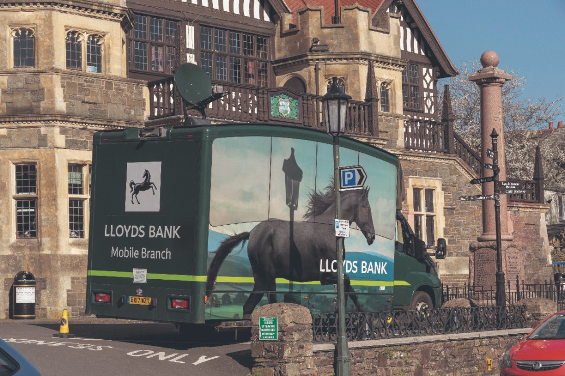Lloyds to hand shareholders over £17bn by 2027, analysts say