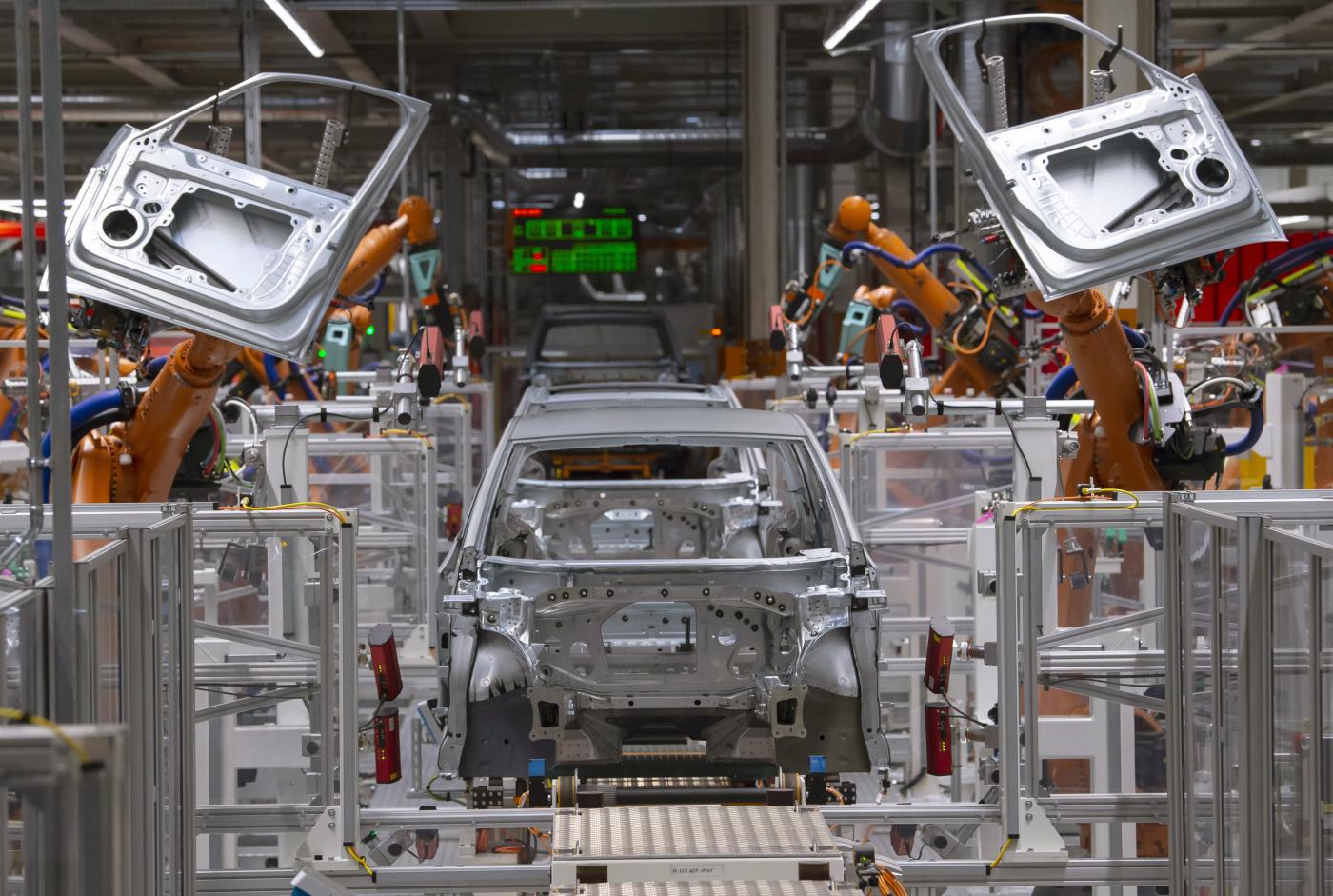 Auto, appello delle associazioni del settore: “L’Italia non può restare ...