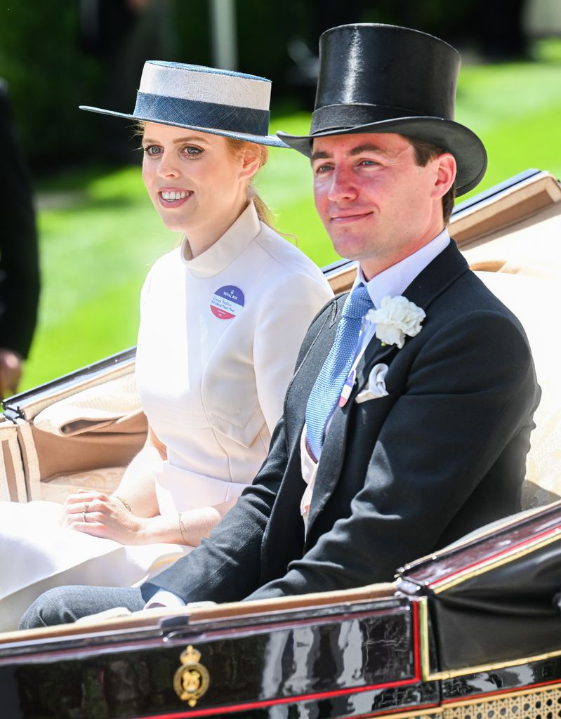 Princess Beatrice and Edoardo Mapelli Mozzi's 'modern' romance ...