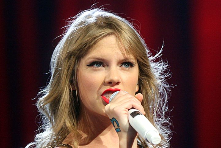 20 Songs People Have Been Singing Wrong for Years