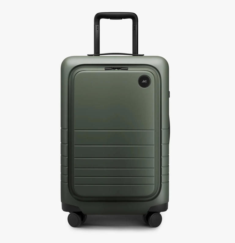 Best carry-on luggage for travelling anywhere and everywhere