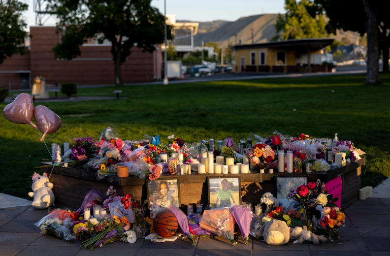 Body found in search for accused triple child murderer Travis Decker ...