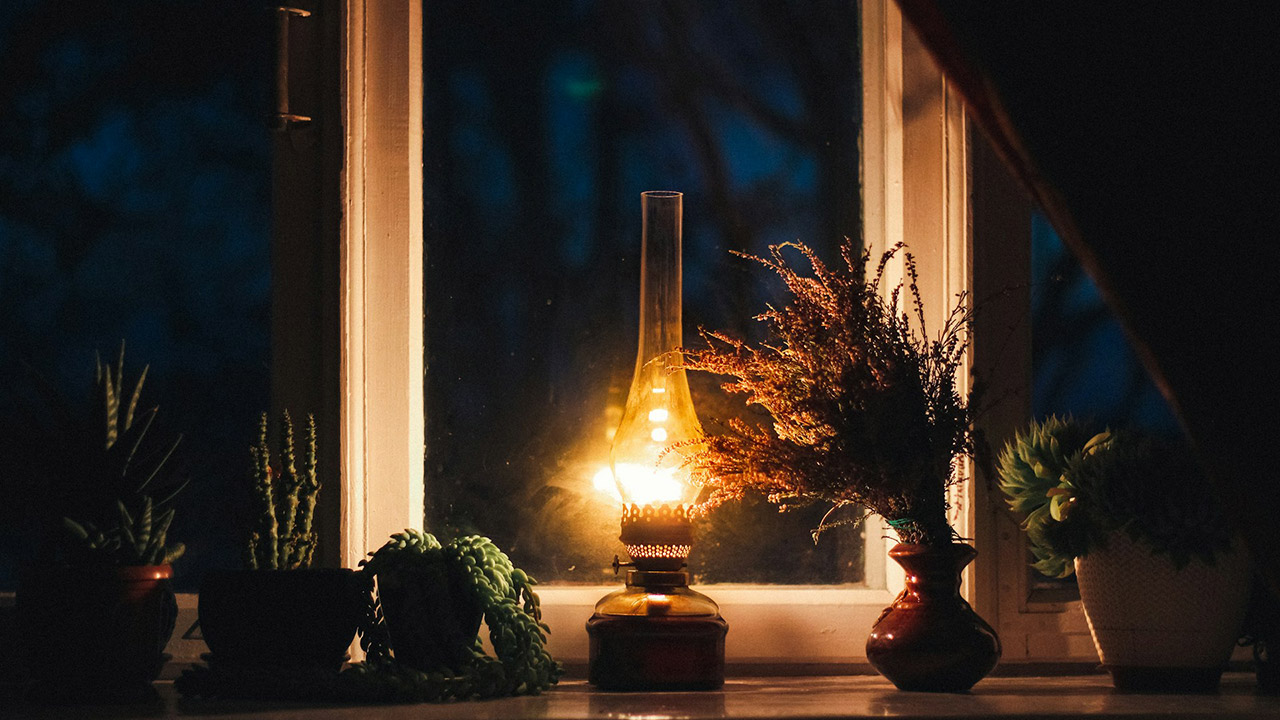 10 Low-Tech Tools You’ll Be Glad to Have When the Grid Goes Down