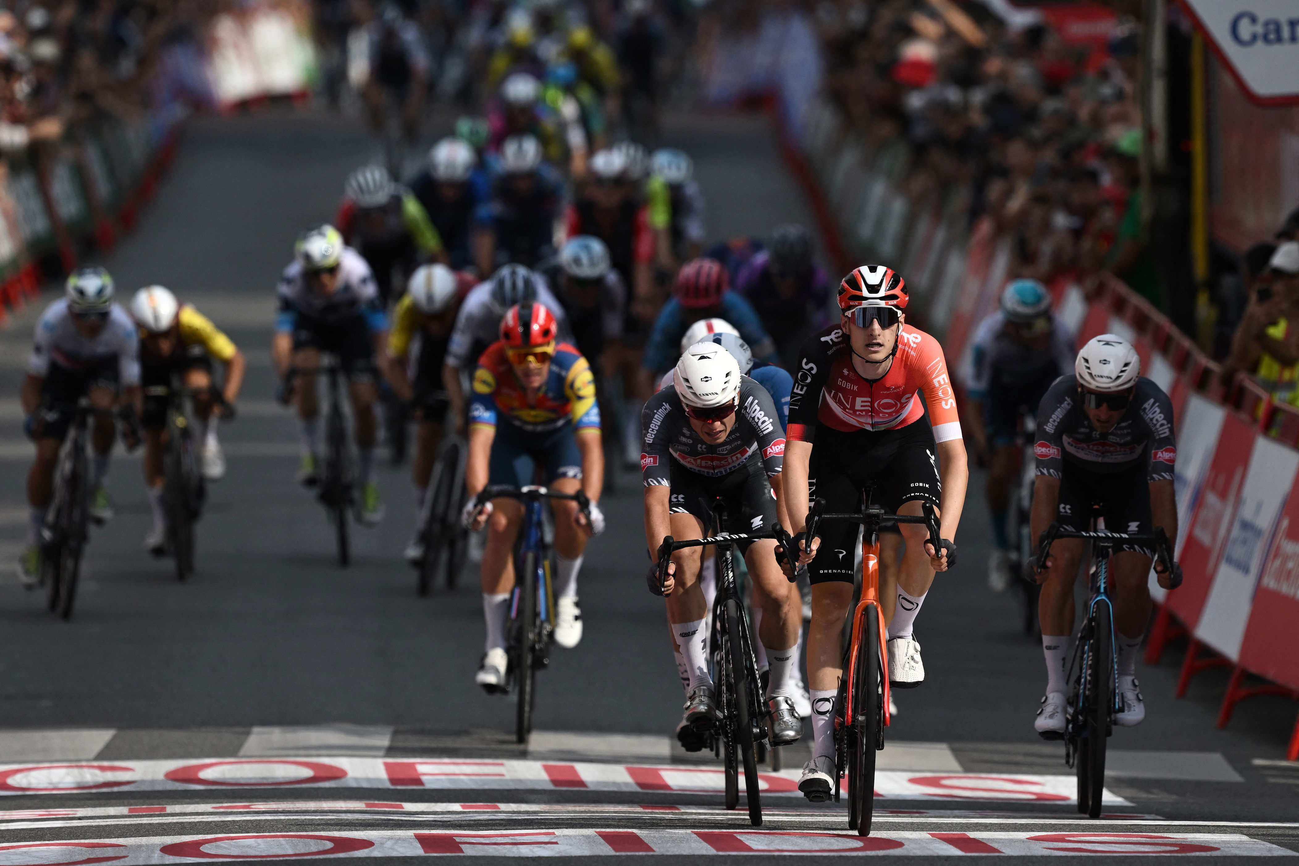 British rider Ben Turner powers past sprinters to victory on Vuelta a ...