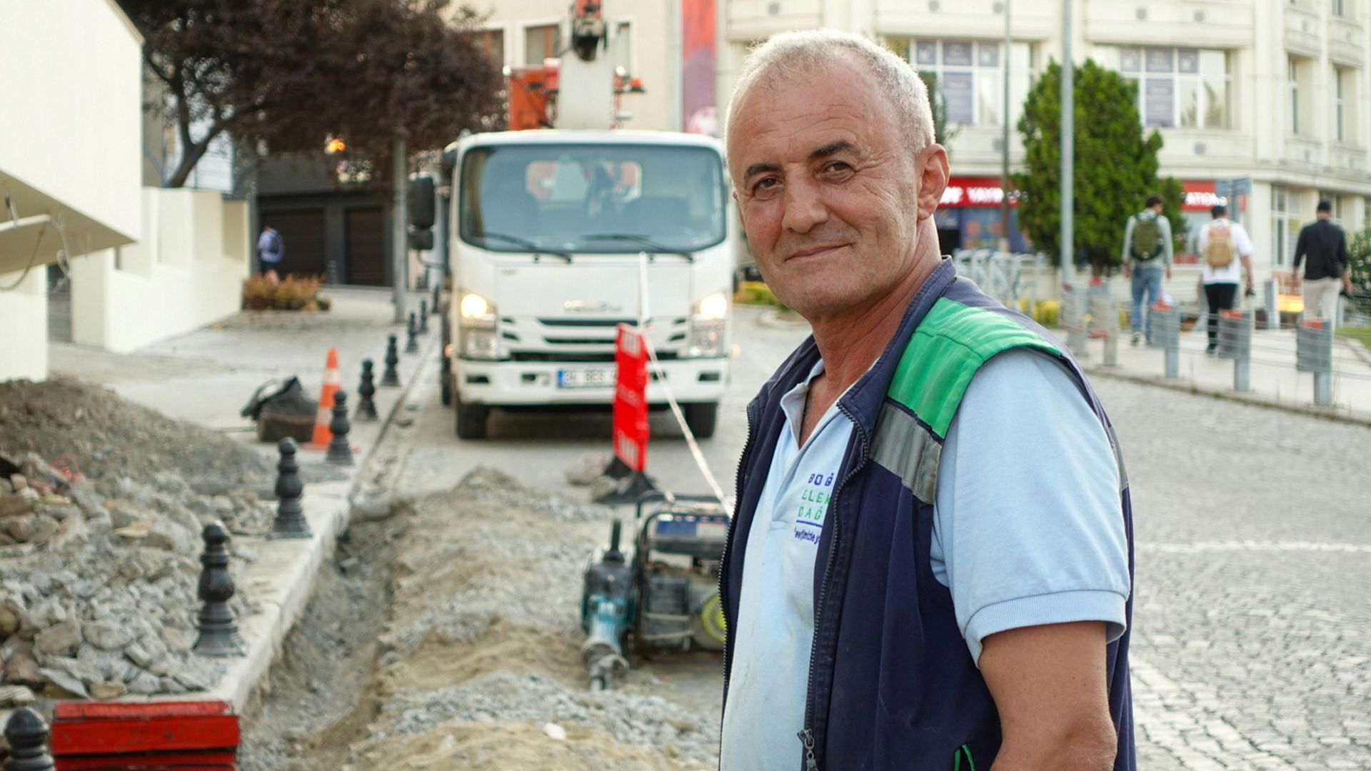 10 Signs It's Time To Repave Your Driveway & 10 Tips To Get It Done Right