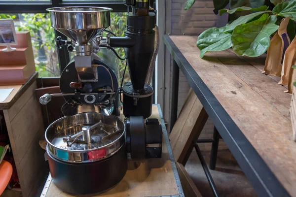 13 iconic Seattle coffee shops to visit