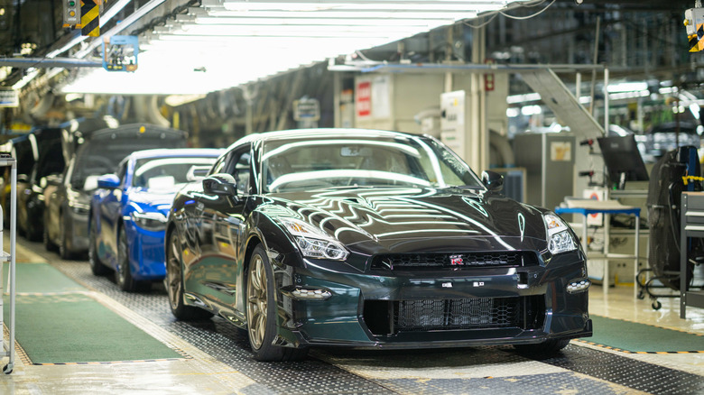 The Final Nissan R35 GT-R Rolled Off The Line After 18 Years And 48,000 ...