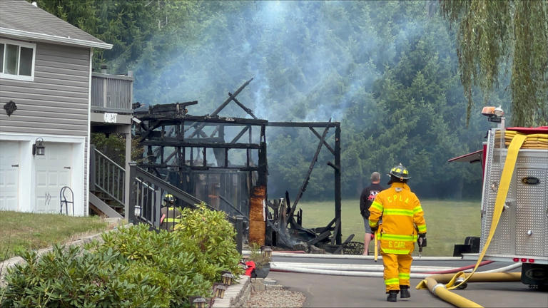 Fire destroys structure behind Town of Campbell home Tuesday afternoon