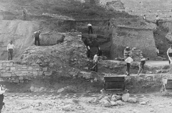 Ahnenerbe: The Nazi Obsession with Pseudo-Archaeology