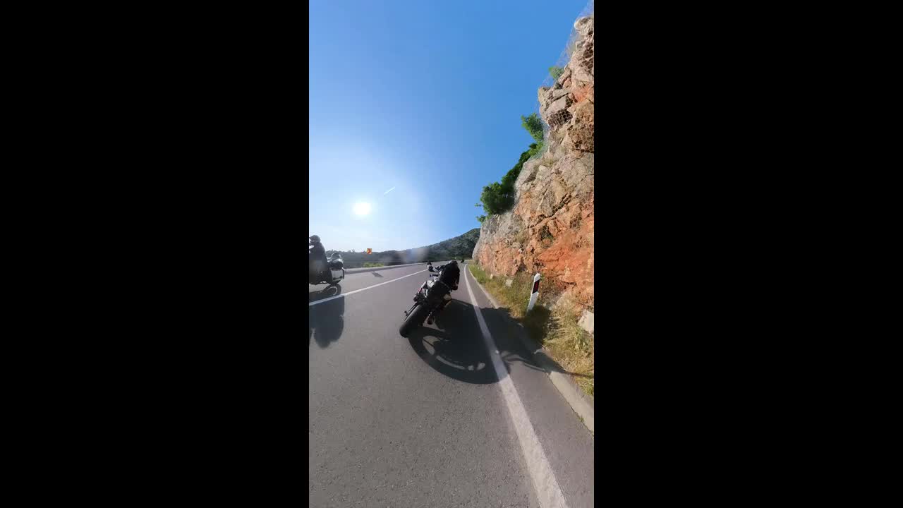 Motorcycle crash after death wobble on curve in Karlobag, Croatia