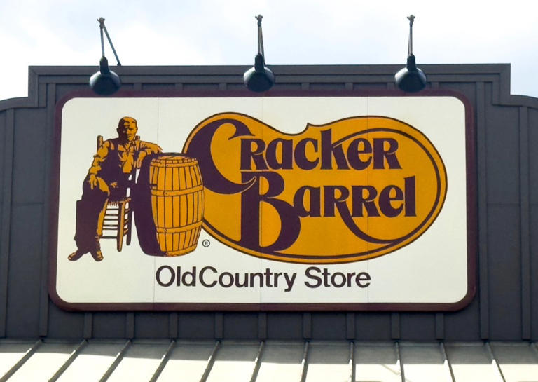 Cracker Barrel ripped as viral ‘Uncle Herschel’ video racks up 600K ...