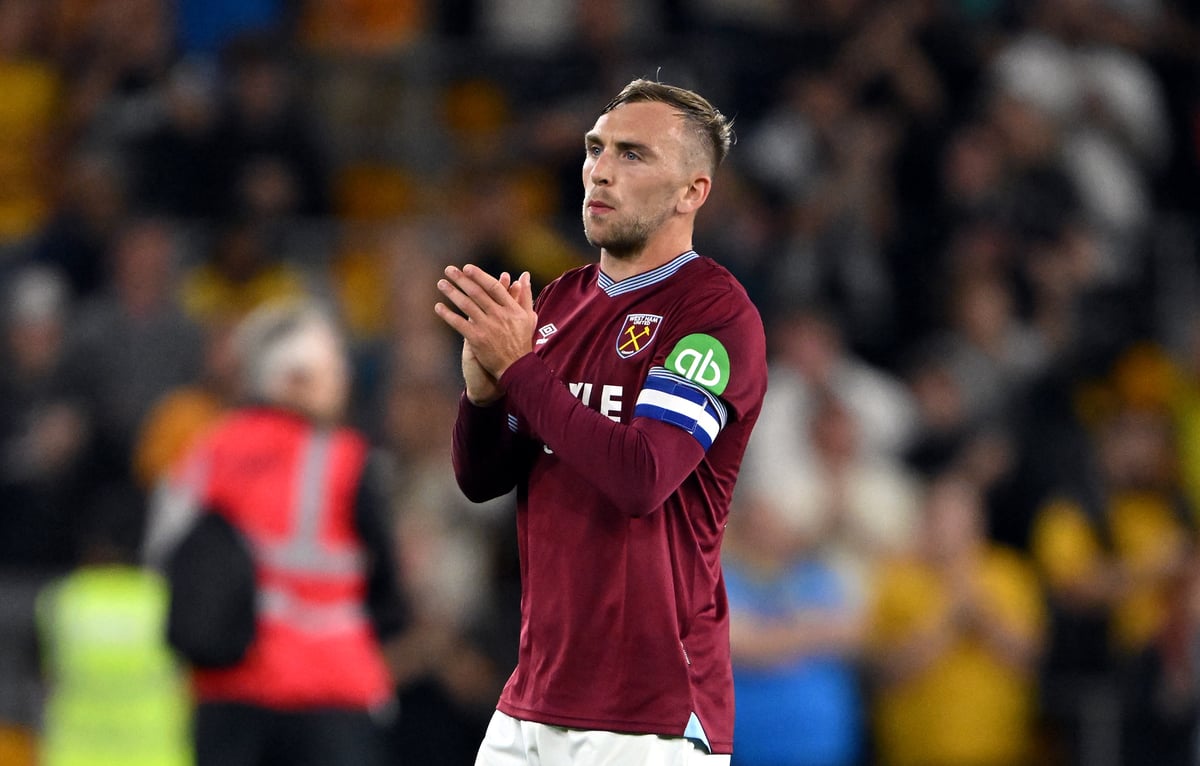 West Ham: Jarrod Bowen issues statement explaining angry fan clash ...