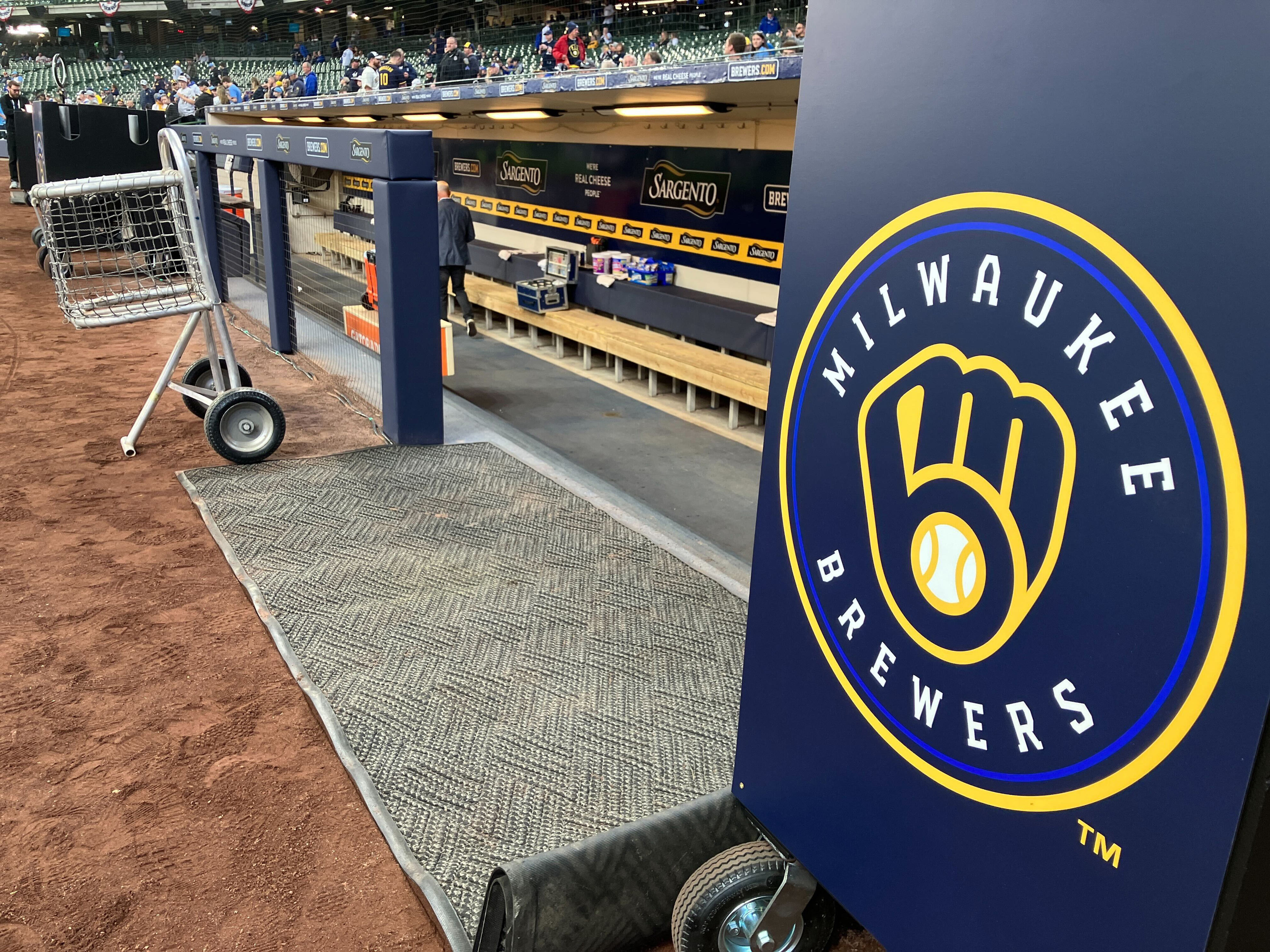 Brewers begin, end 2026 season at home as full schedule is released