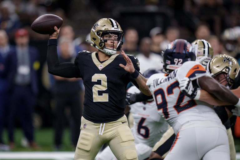 Former South Carolina football quarterback Spencer Rattler wins ...