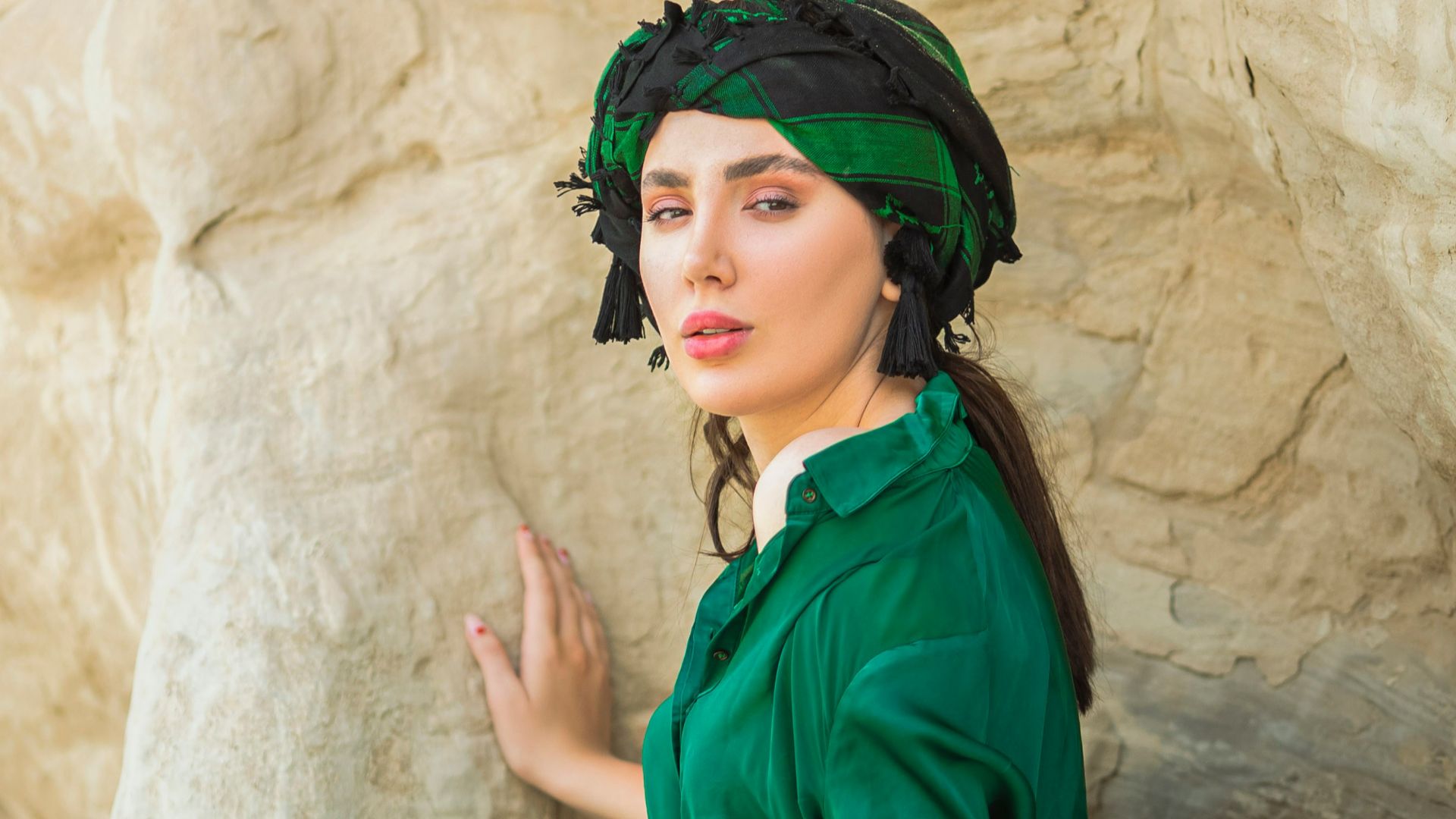 20 Strange Fashion Superstitions