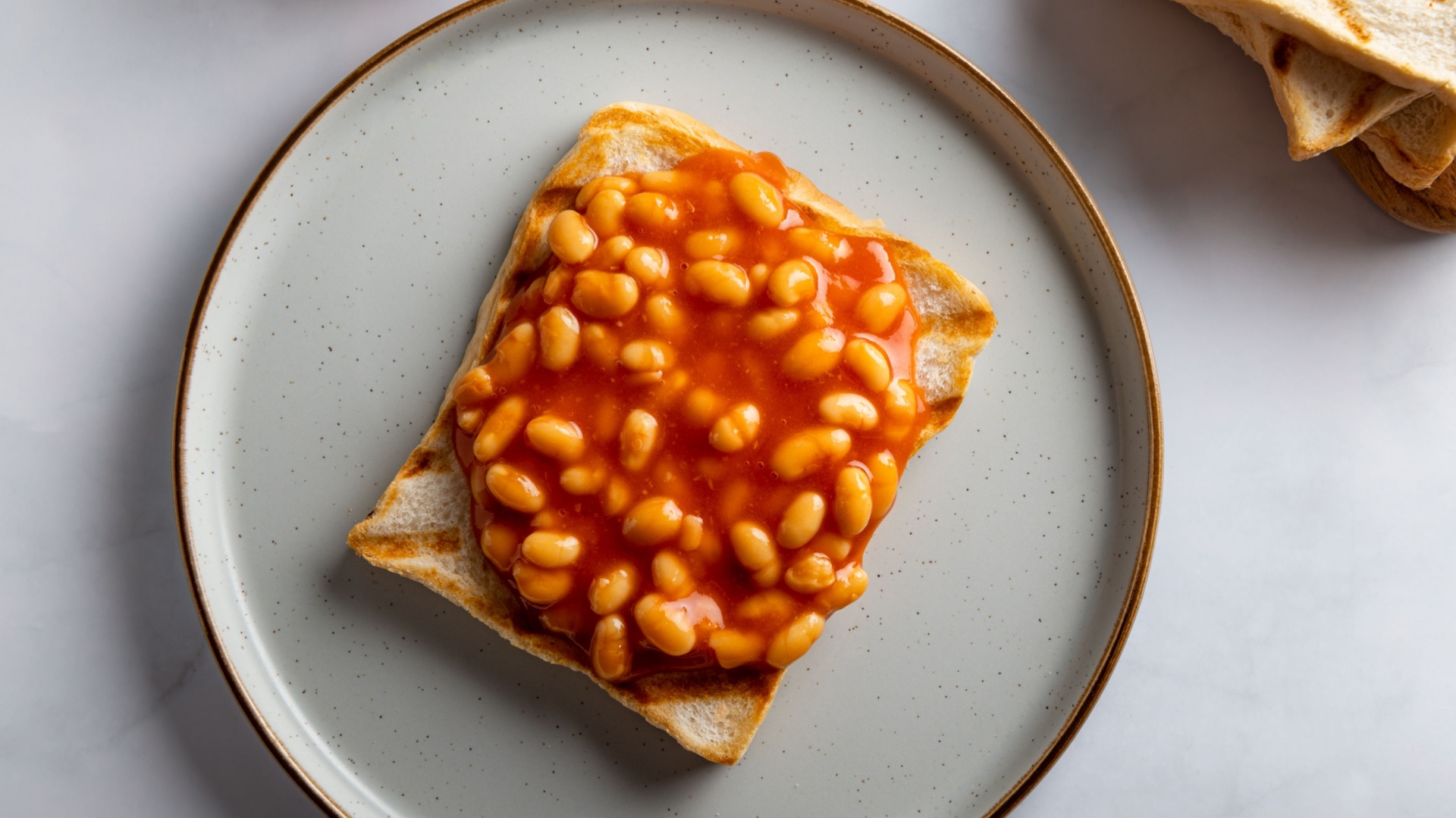8 Food Combos That Brits Swear By Though They Sound Weird