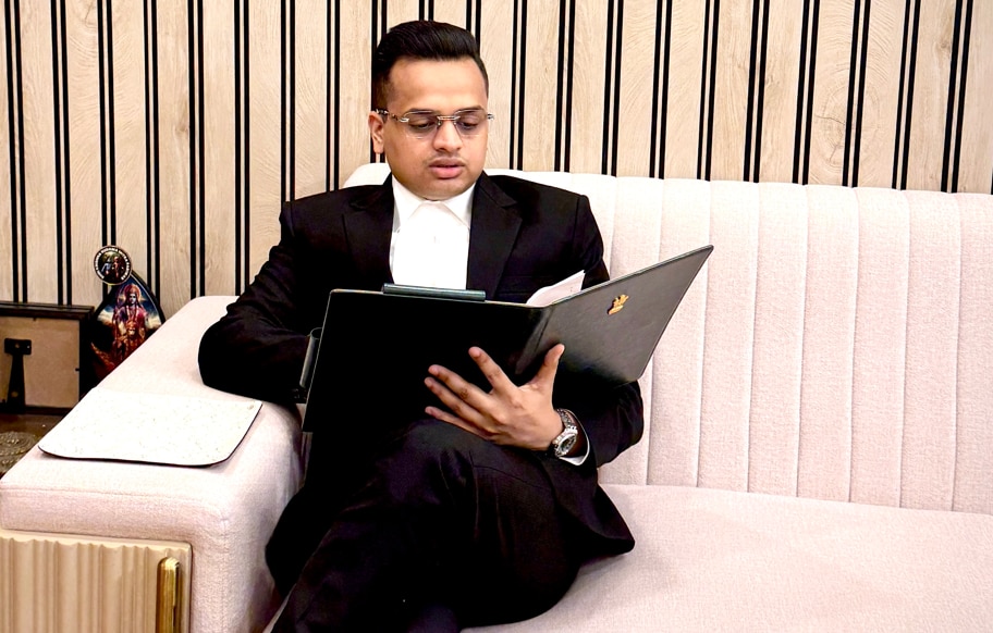 World Humanitarian Drive Names Supreme Court Lawyer Shubham Awasthi To ...