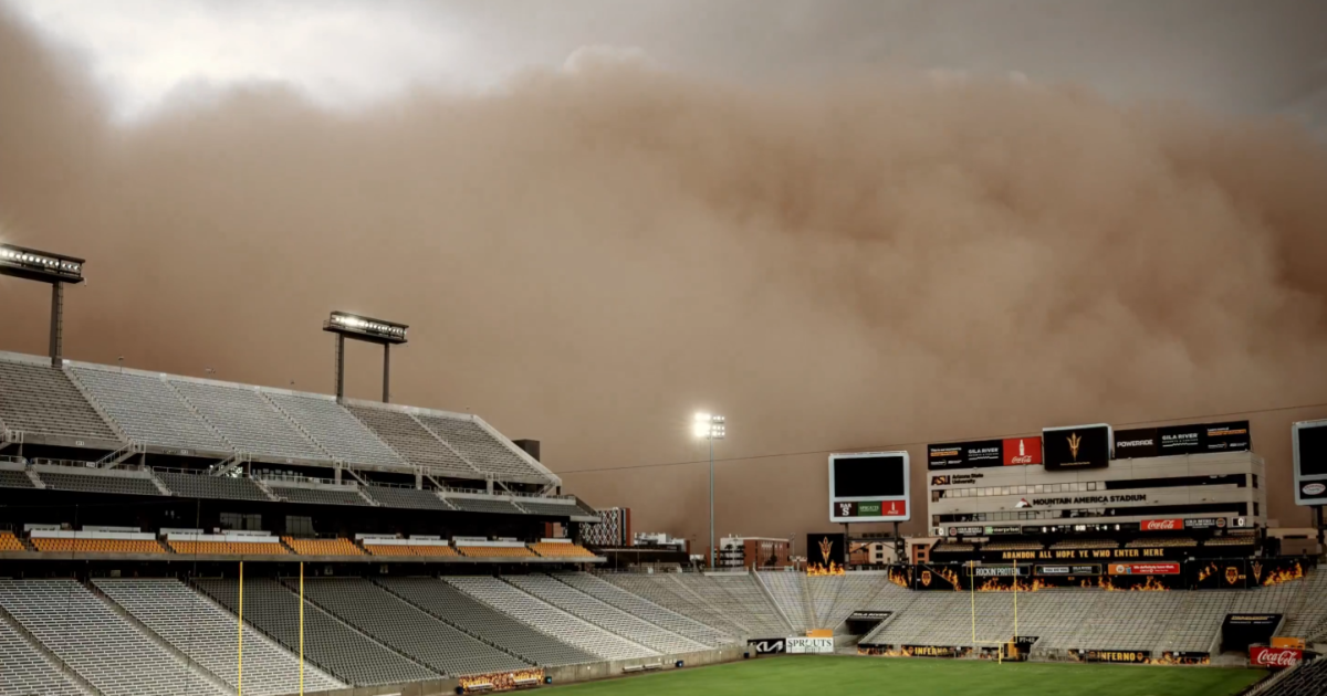 Arizona State's Football Stadium Was Taken Over By Massive Dust Storm ...