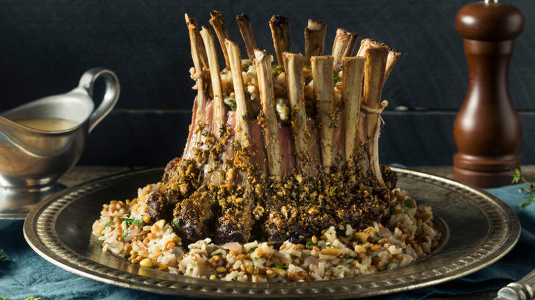 15 Luxury Foods And Drinks That Defined The Gilded Age