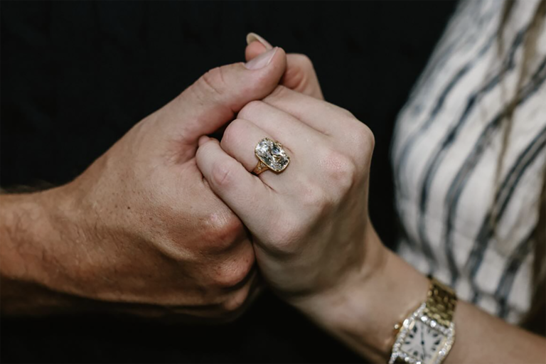 Travis Kelce, Taylor Swift are engaged — couple announces with stunning ...