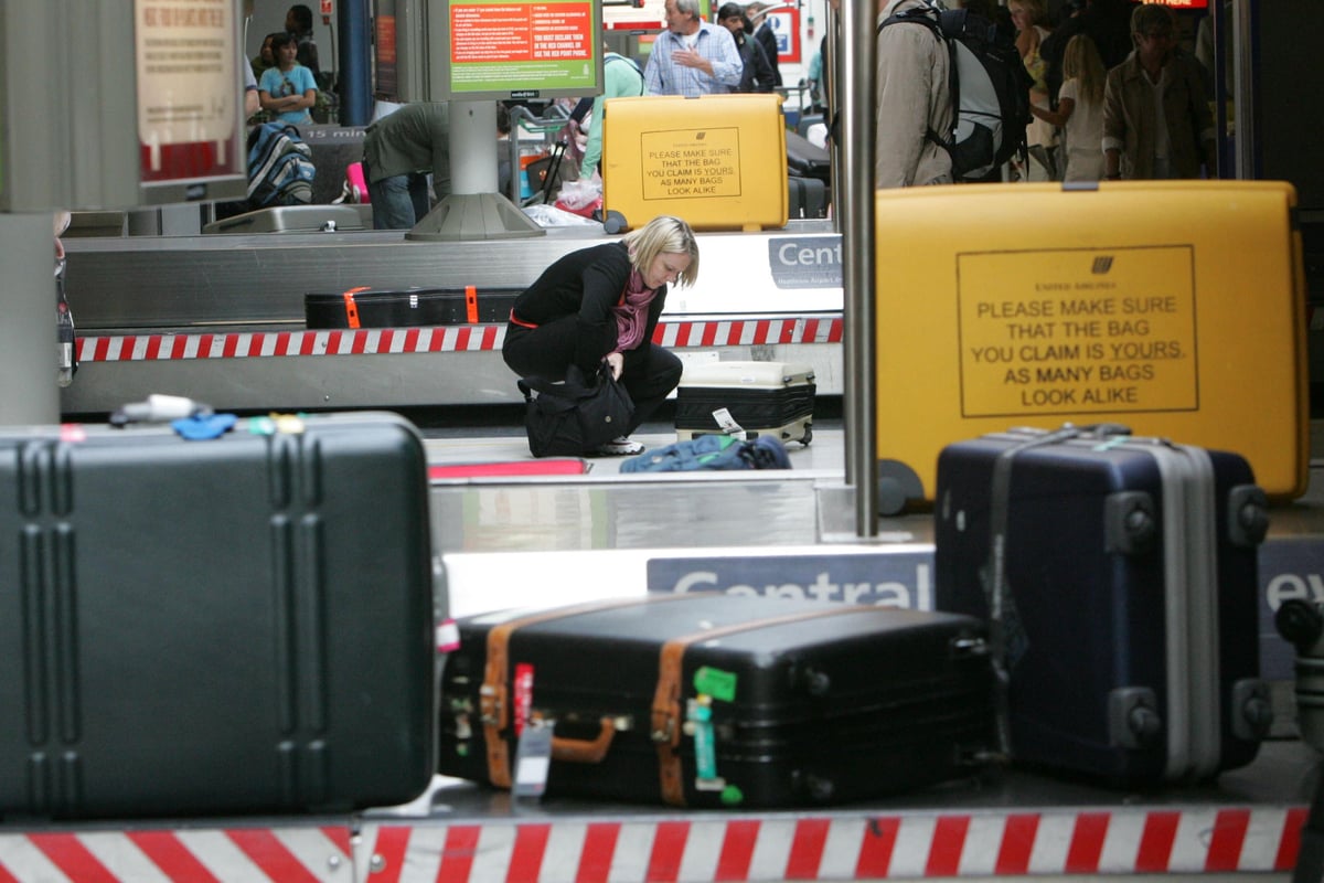 Baggage handlers at Gatwick Airport call off strike action after new ...
