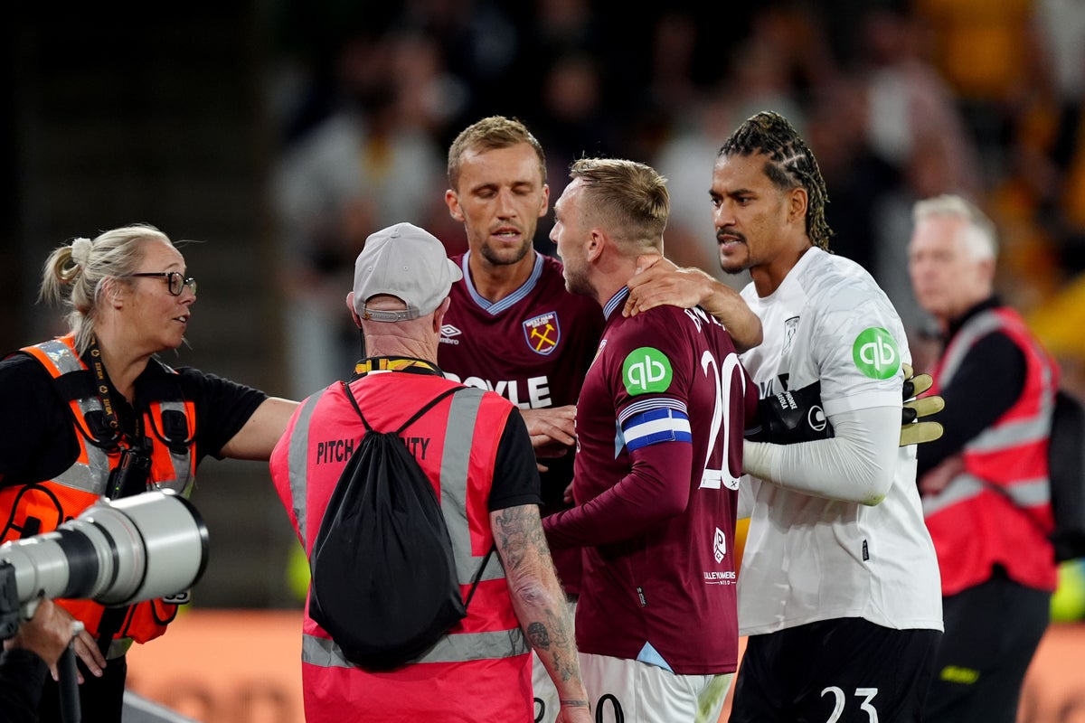 Why West Ham captain had to be pulled back by teammates after latest defeat