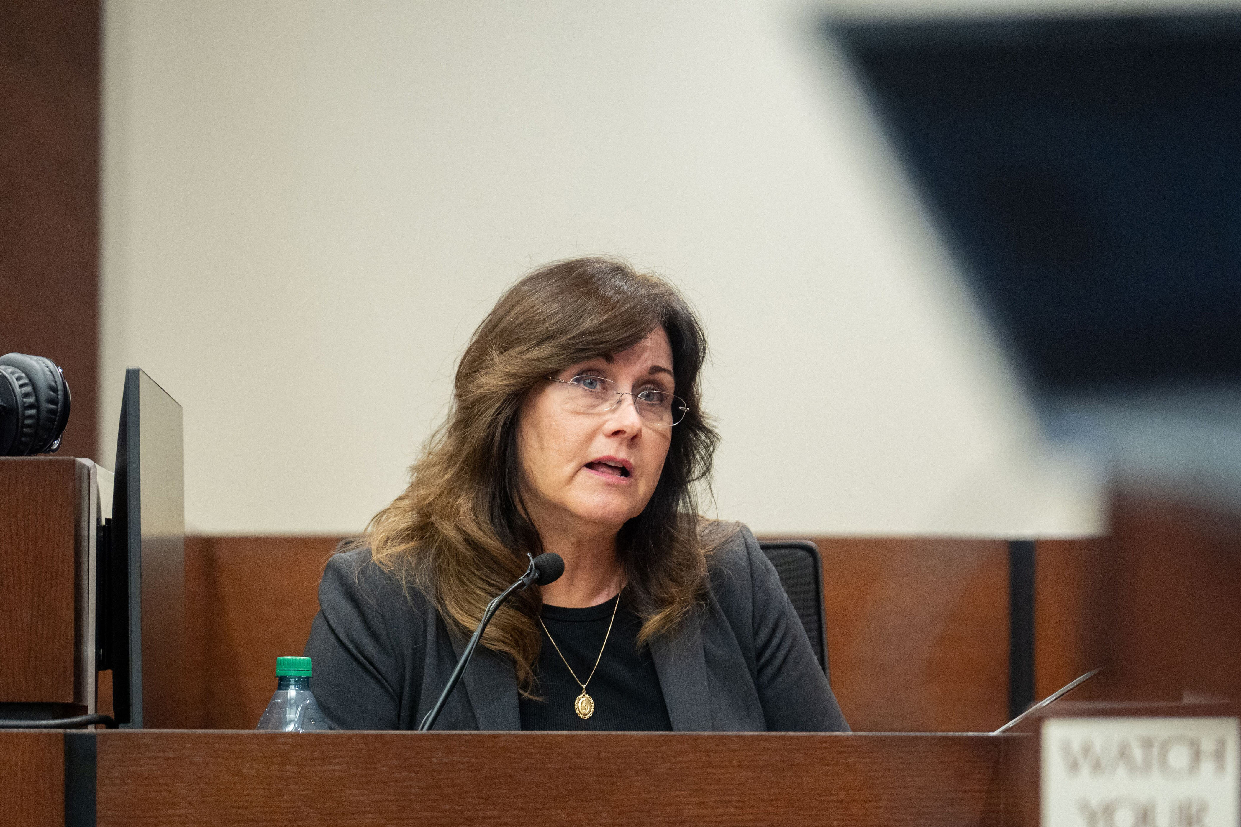 Jailhouse ‘snitches’ tell jury Donna Adelson confessed, asked for false ...