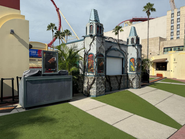 Halloween Horror Nights 2025 Menus Posted in Universal Studios Florida