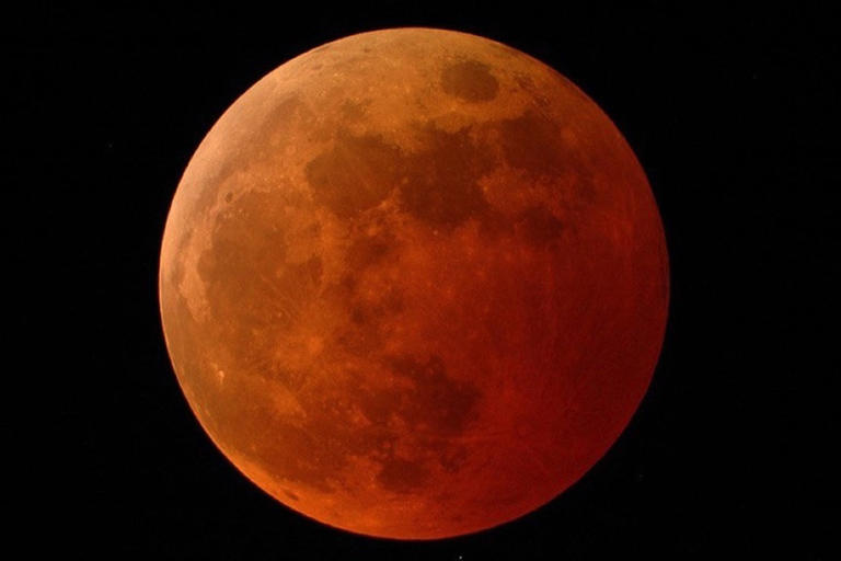 How to See September's "Blood Moon" Total Lunar Eclipse