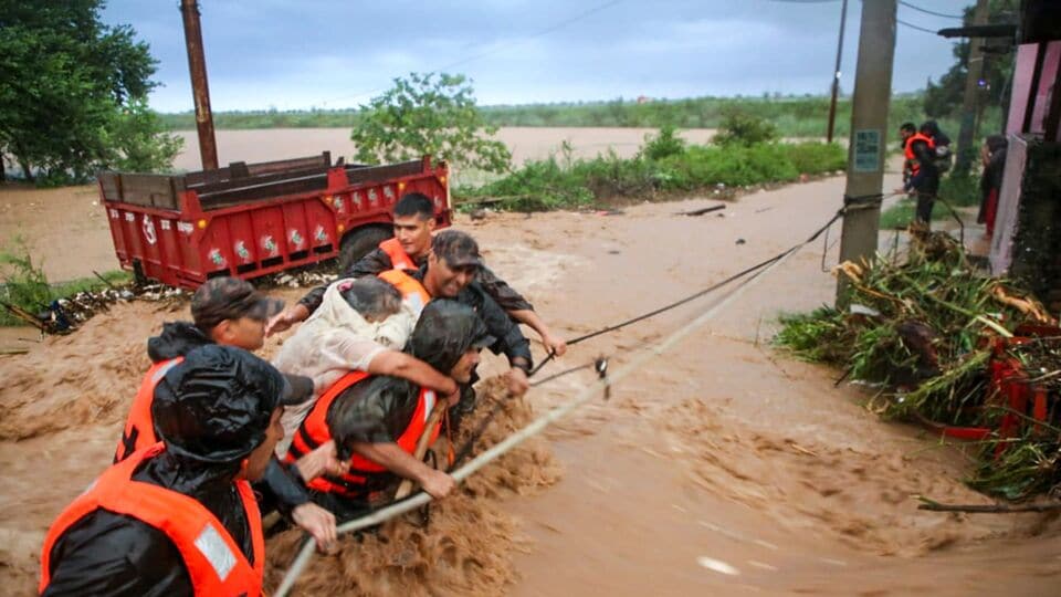 Massive flashfloods in Jammu-Kashmir upend lives, 30 dead in Vaishno ...