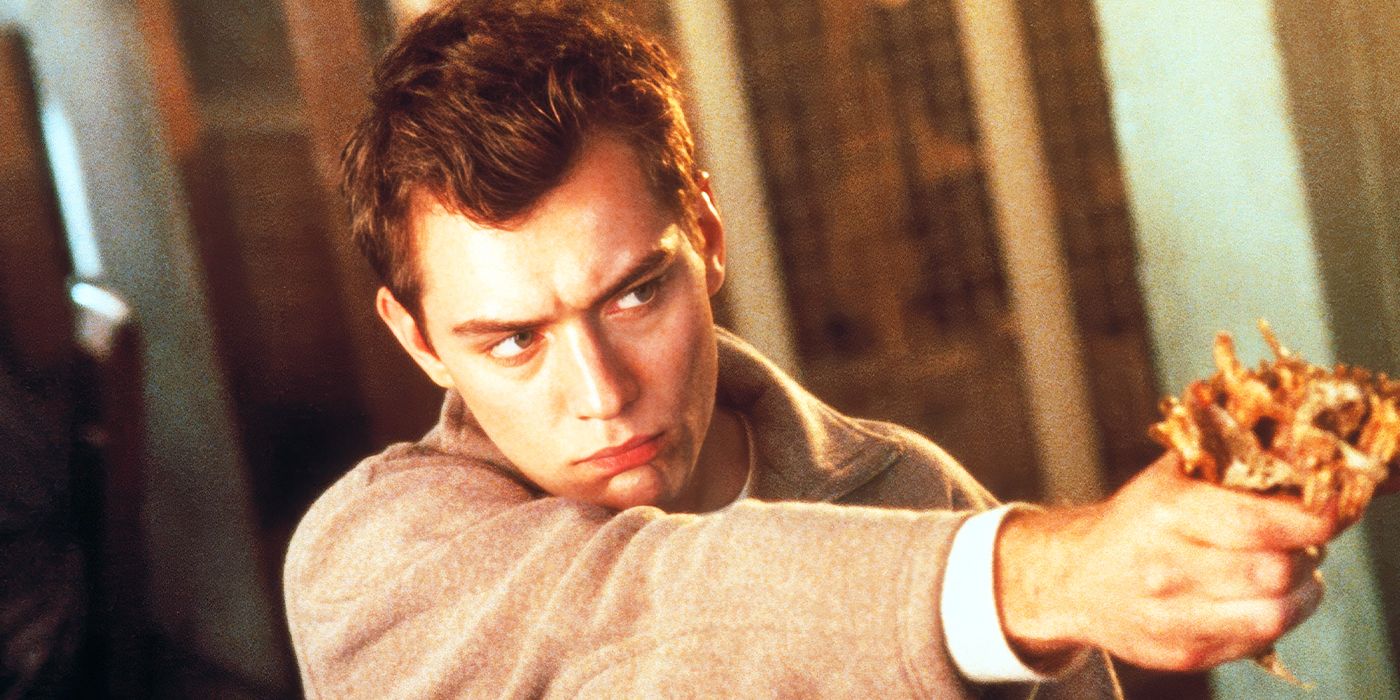 Long Before Netflix’s New Hit ‘Night Always Comes,’ Jennifer Jason ...