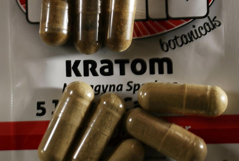 Gov. DeWine urges immediate action on kratom
