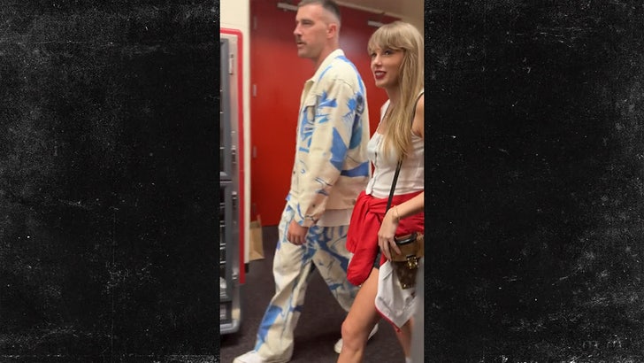 Throwback To When Taylor Swift First Attended a Chiefs Game!