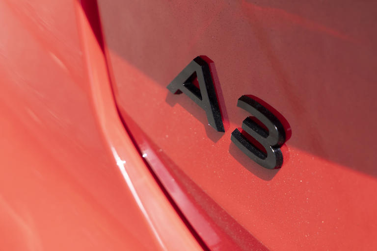 アウディA3スポーツバック30 TFSI Sライン（FF/7AT）【試乗記】