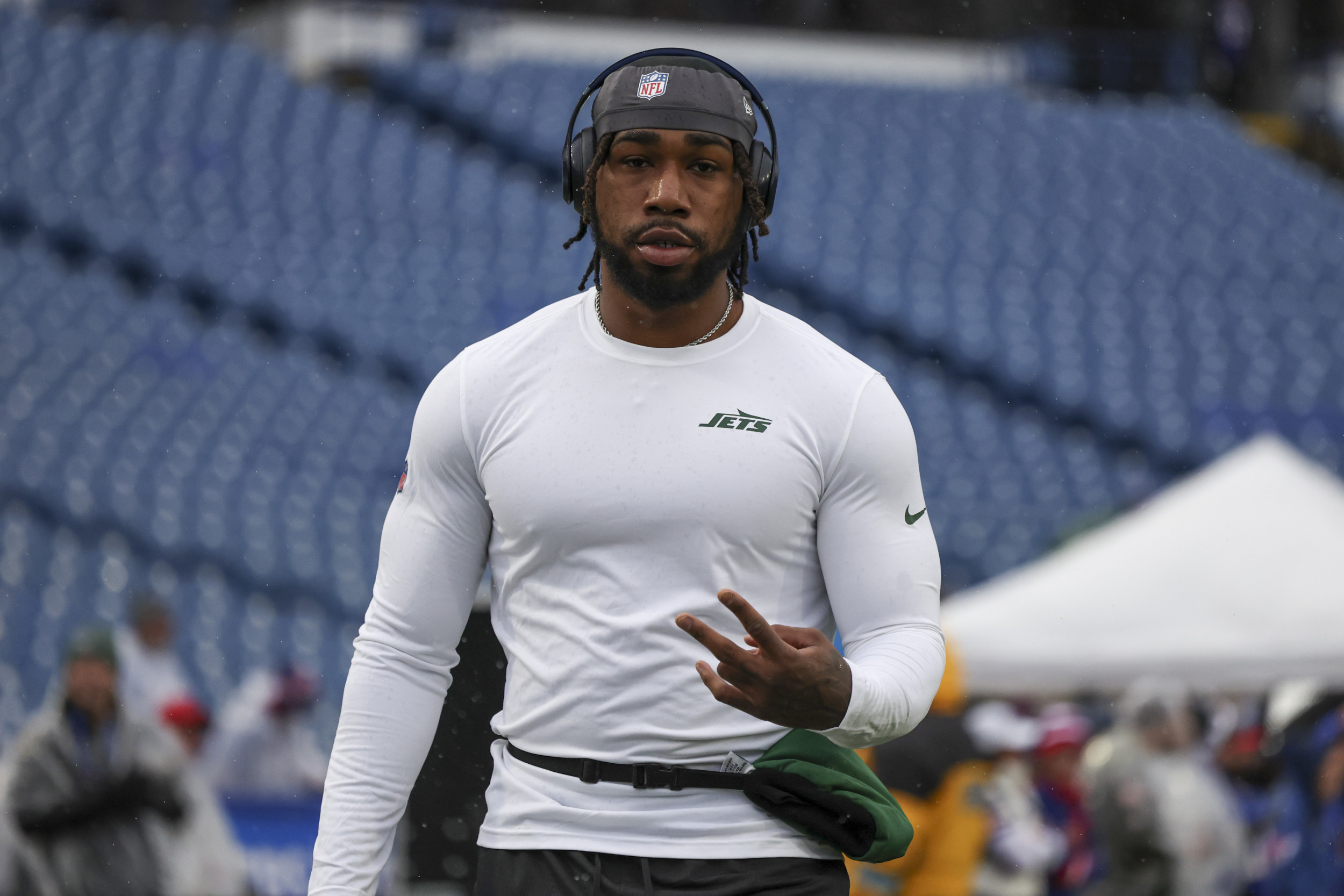 Jets Insider Shares Embarrassing Fact About Malachi Corley's Release