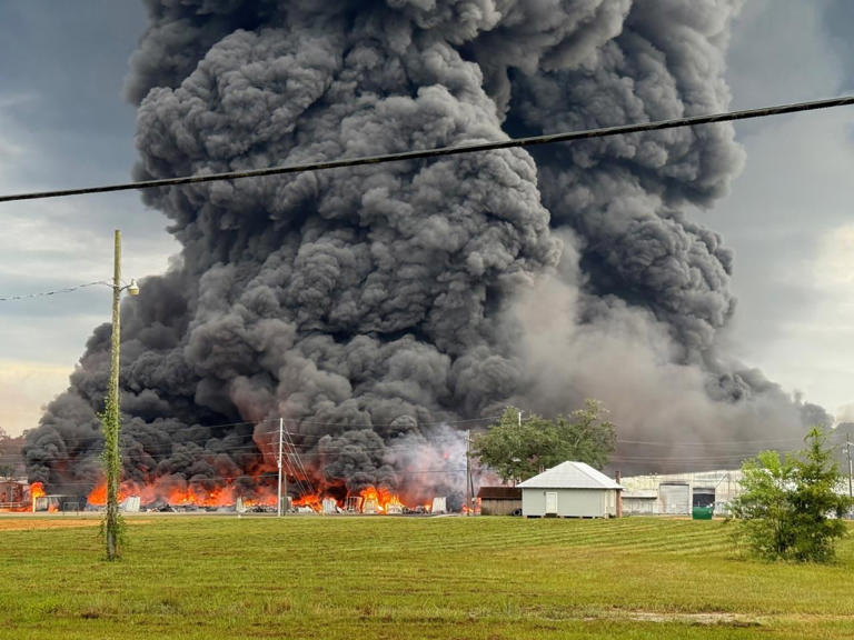 Roseland fire cleanup now 75% complete, officials say