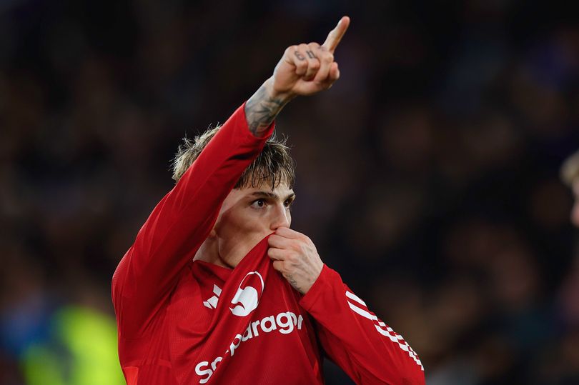 Nervy Xavi Simons wait, Alejandro Garnacho deal, Rio Ngumoha leaving ...